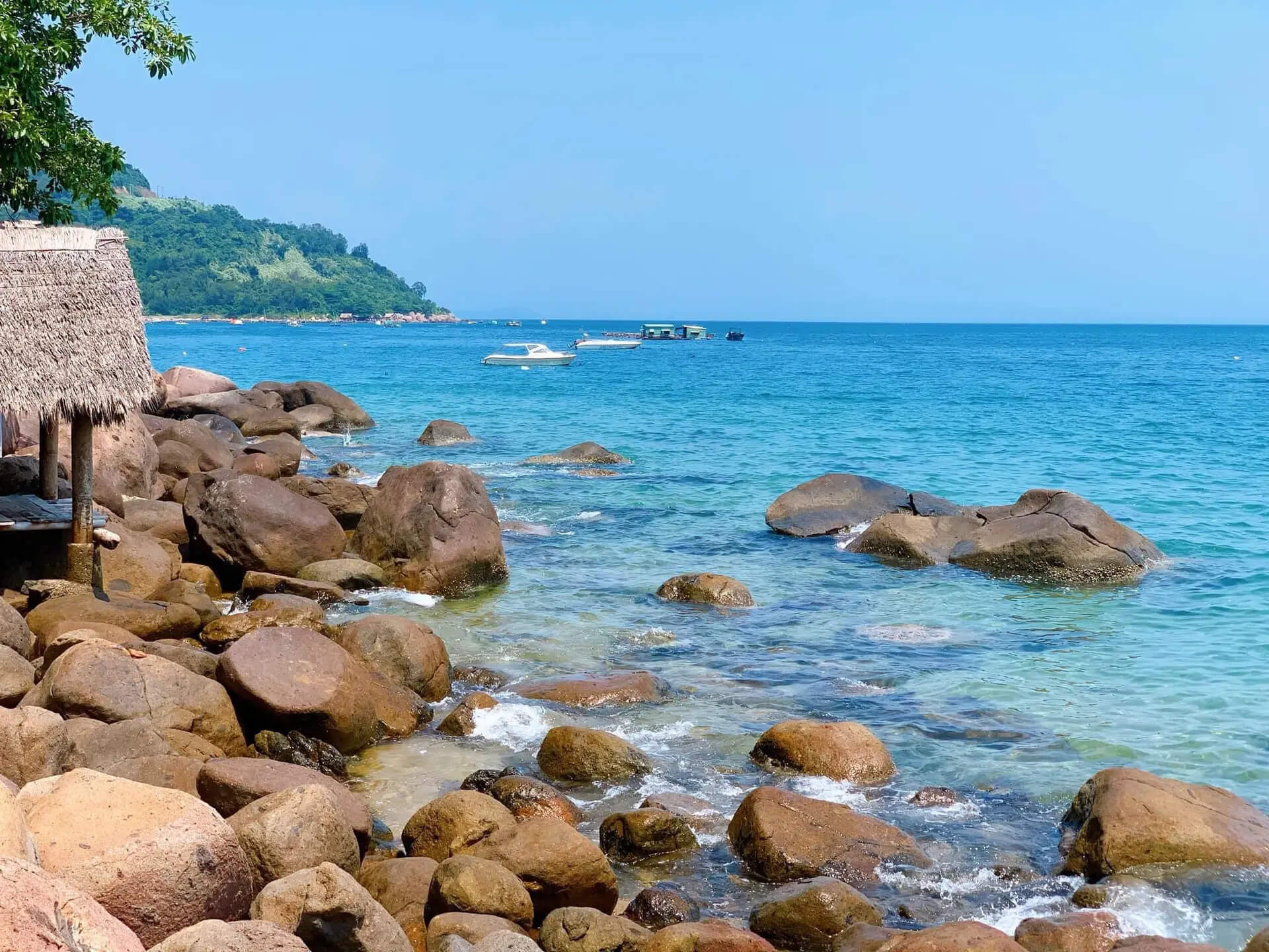 Bãi Rạng Đà Nẵng 2025: Kinh Nghiệm (Đường Đi & Lịch Trình) ~ Queen Cafe ...